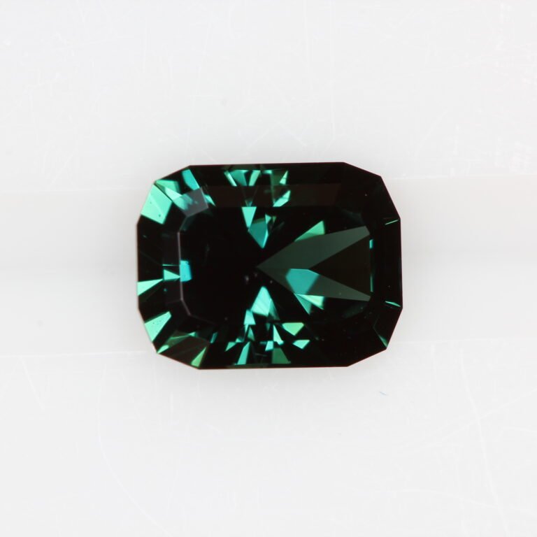 Gemstones – Crystal Myths